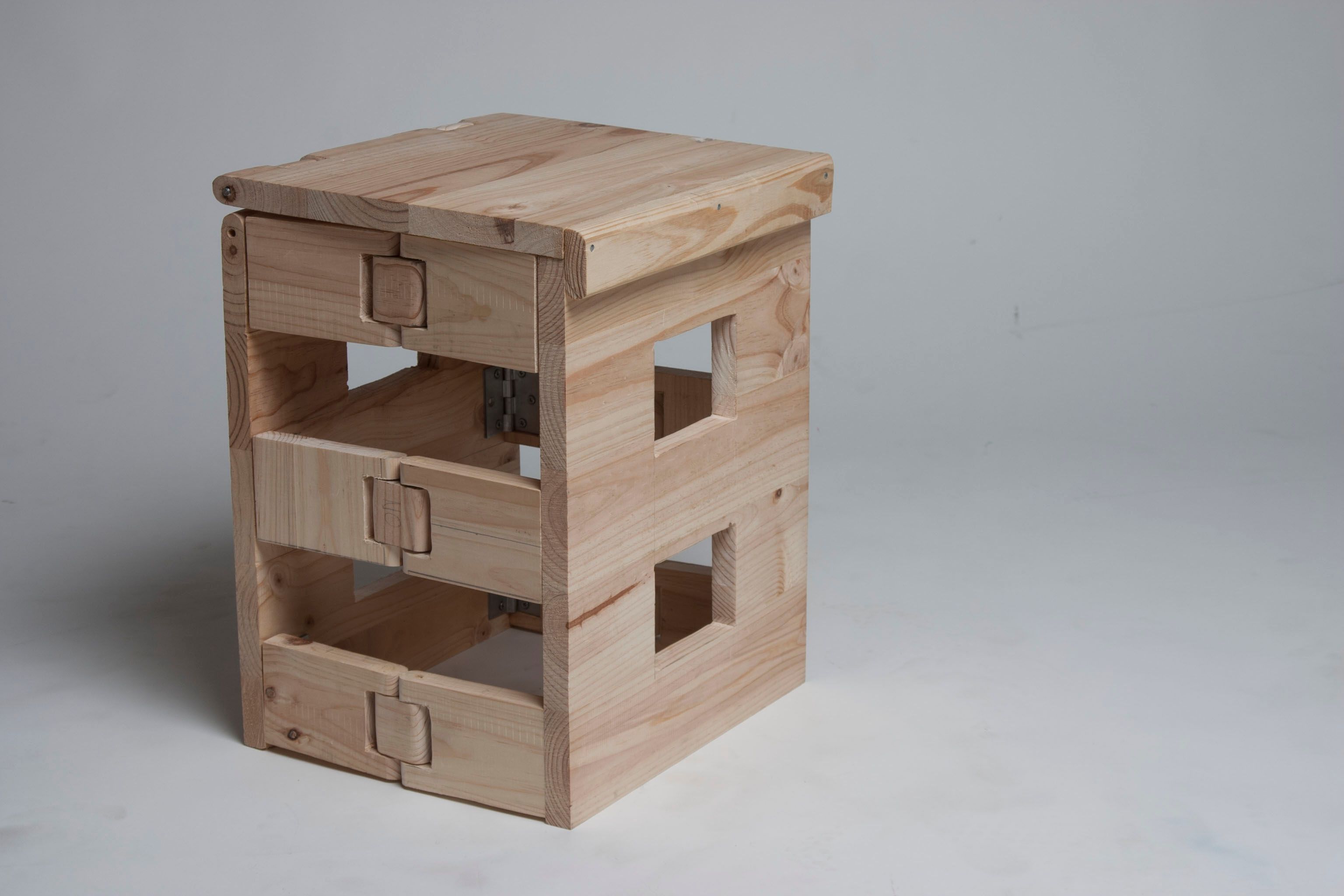 Taburete Plegable | Domestika