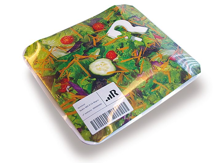 R - Packaging para kit móvil | Domestika