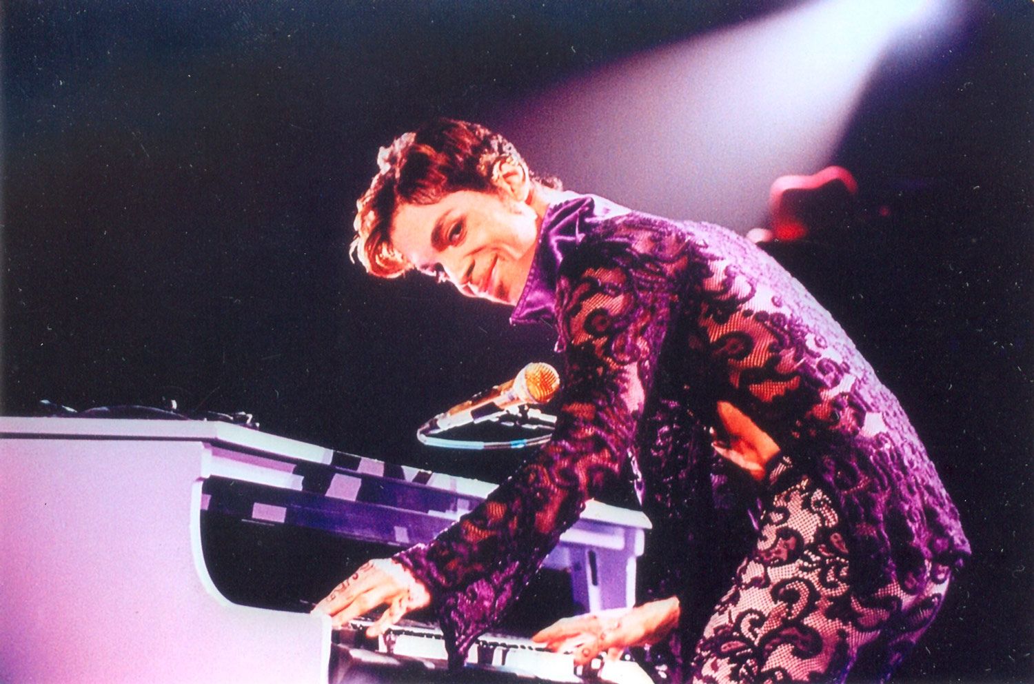 Love Symbol #2, el Pantone oficial de Prince | Domestika