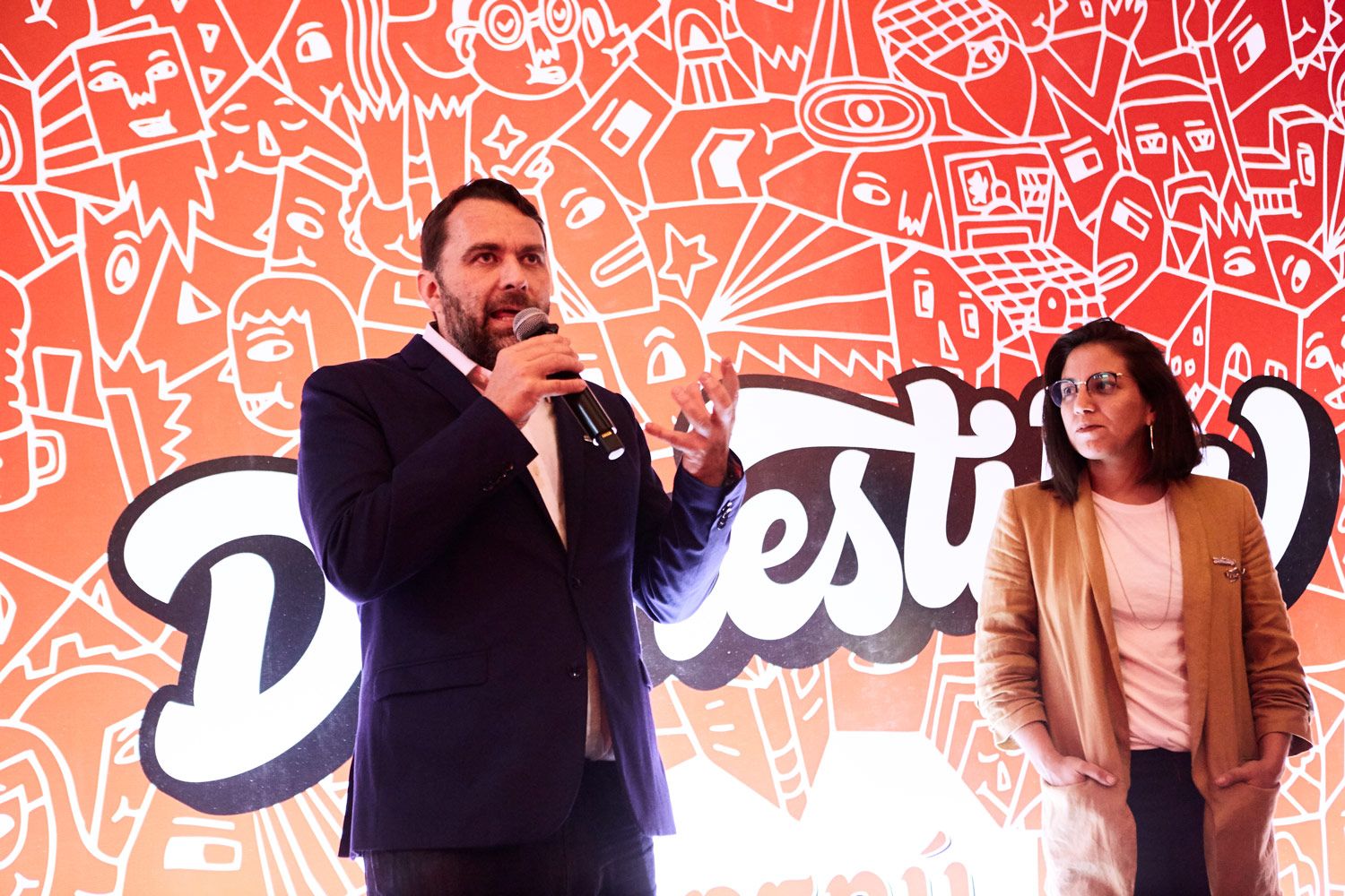 ¡Domestika llega a Perú con una gran fiesta de lanzamiento! | Domestika