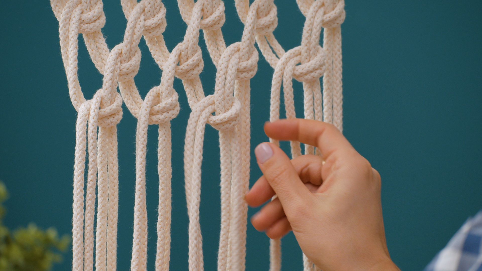Tutorial Macramé: nudos básicos paso a paso | Domestika