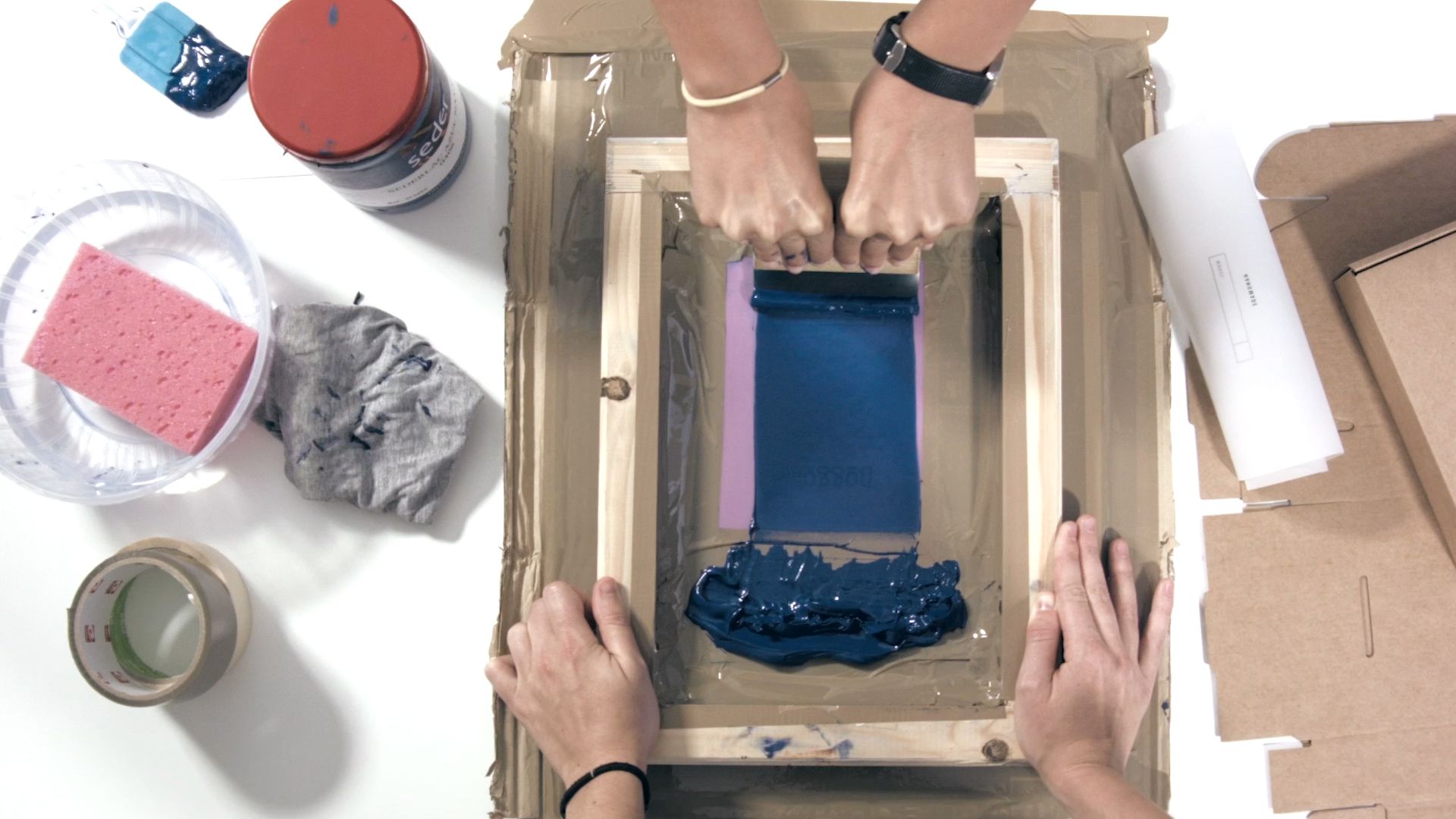 Screen Printing Tutorial: How to Make Handmade Packaging | Domestika