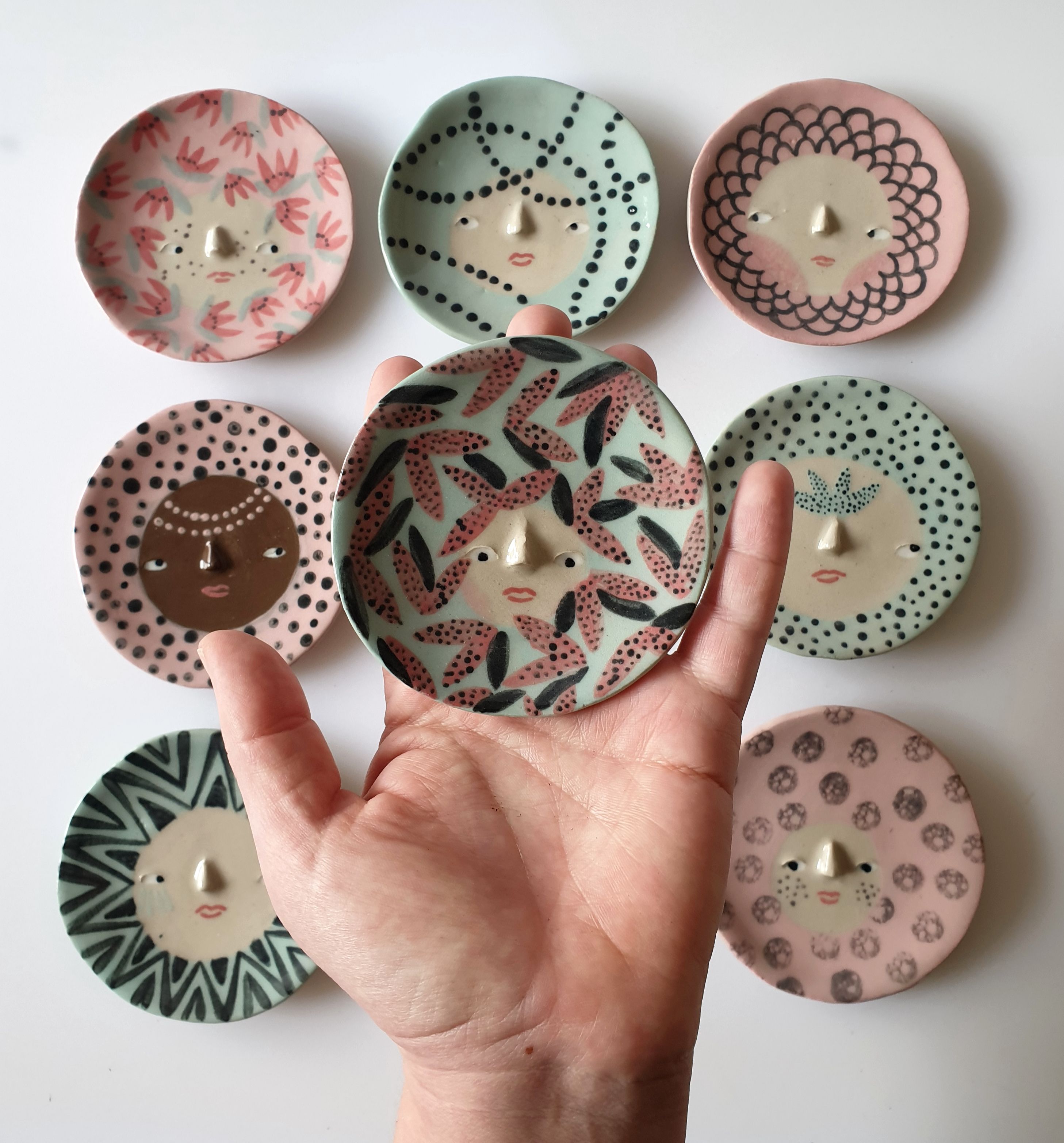 Design & Pattern Inspiration: dishes & ornaments | Domestika