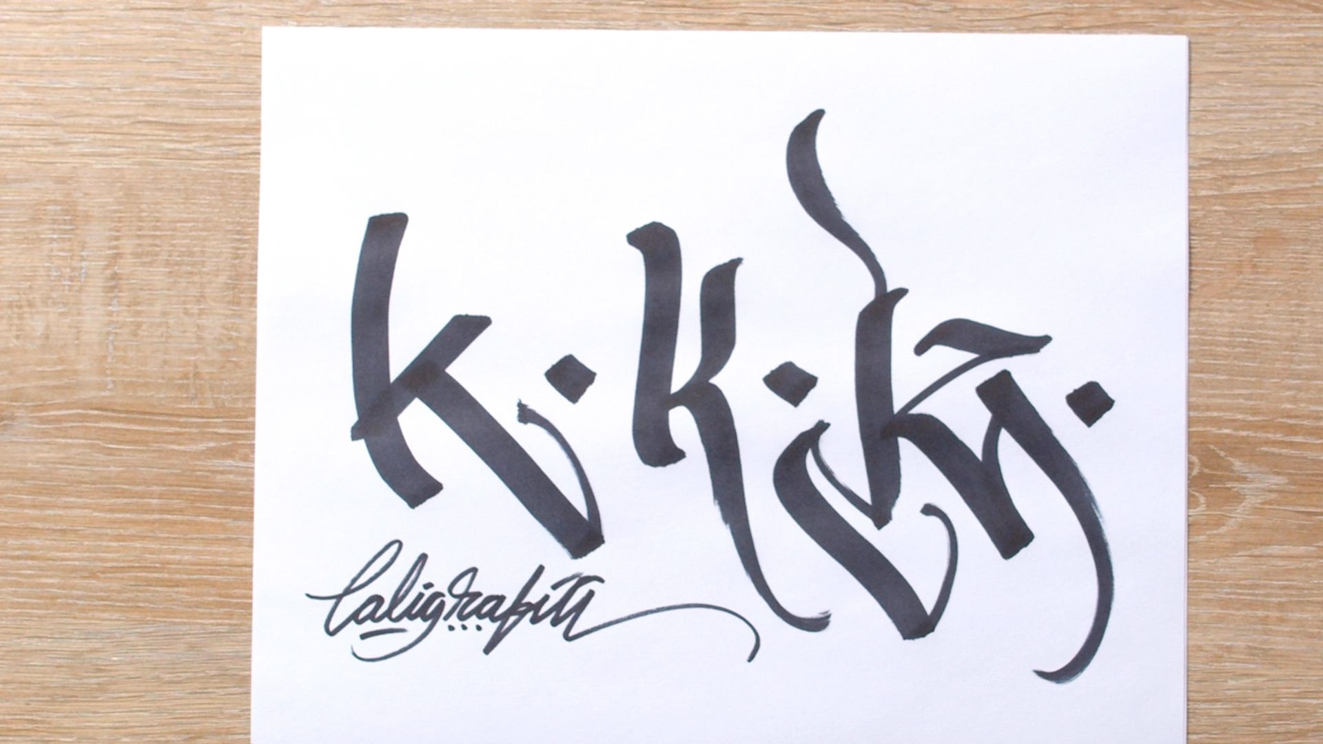 ¿Qué es la caligrafía y qué es el lettering? | Domestika