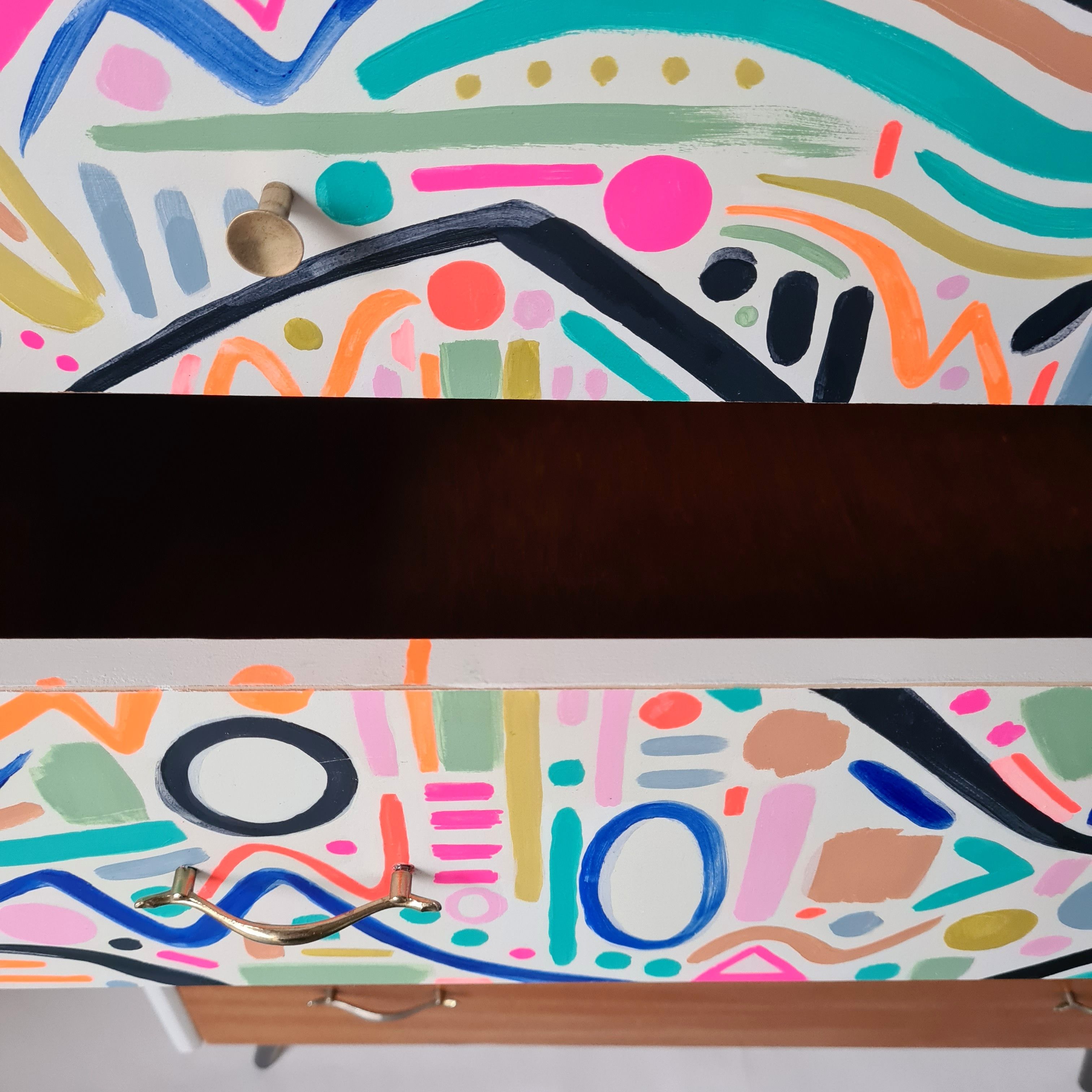 Abstract Pattern Chest of Drawers | Domestika