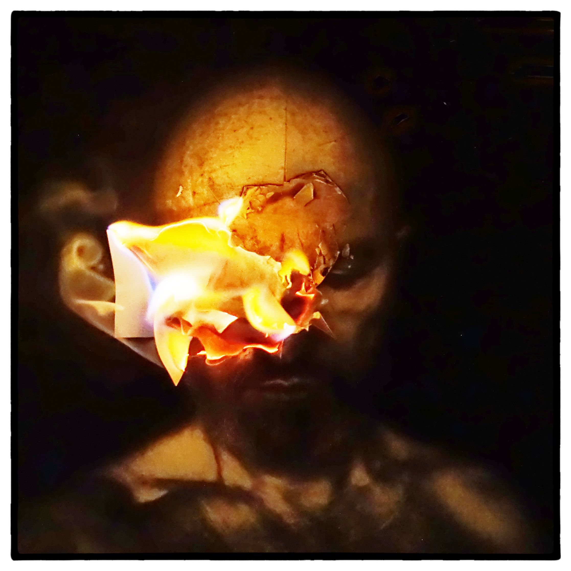 Vanishing in fire | Domestika