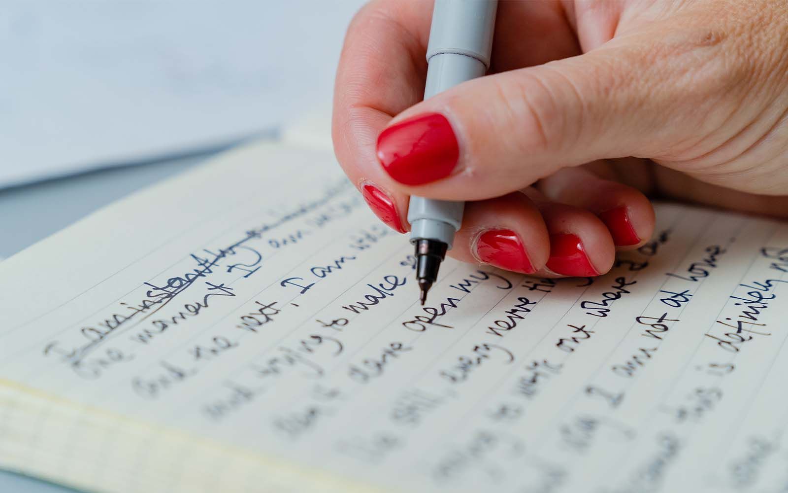 Free Creative Writing Worksheet with 5 Warm-up Exercises | Domestika