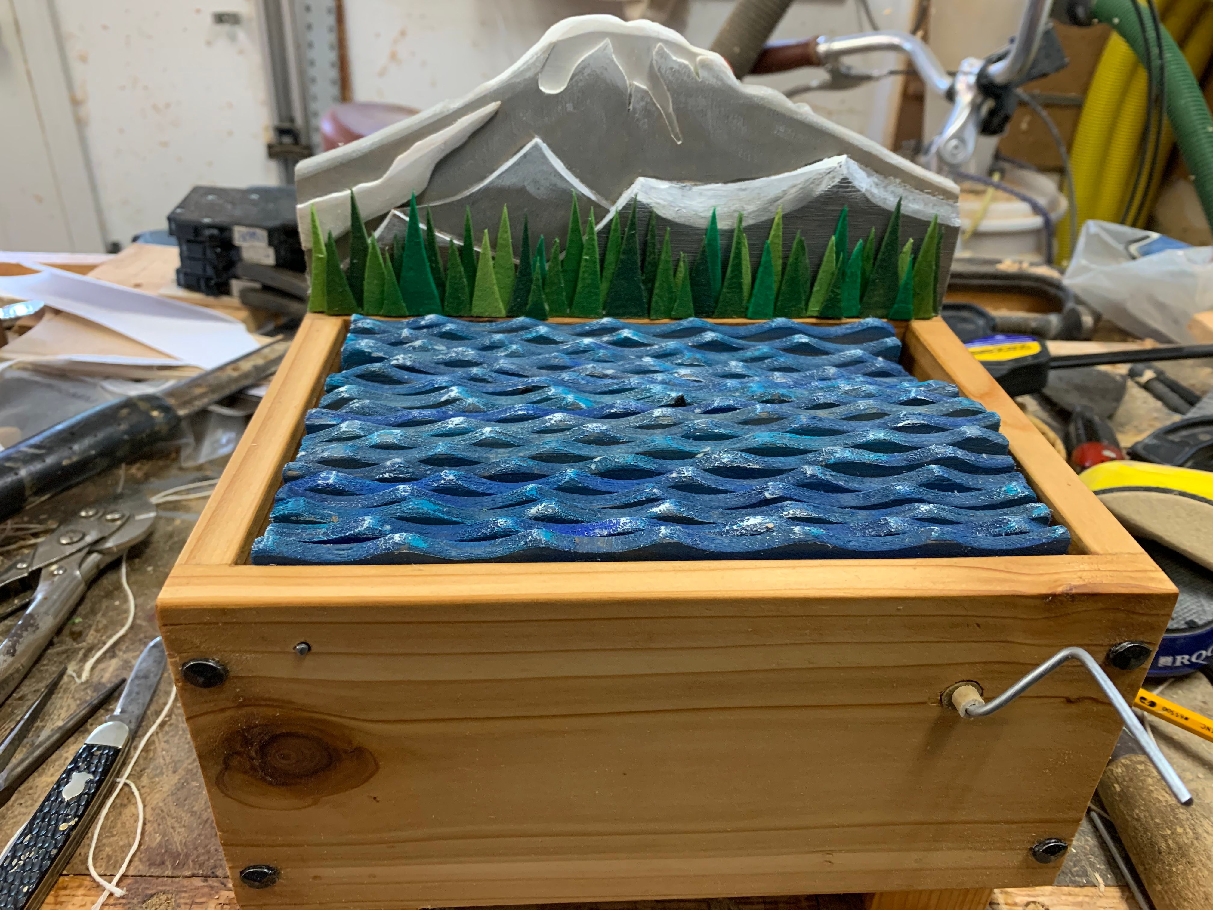 Wooden Automata: Orca | Domestika