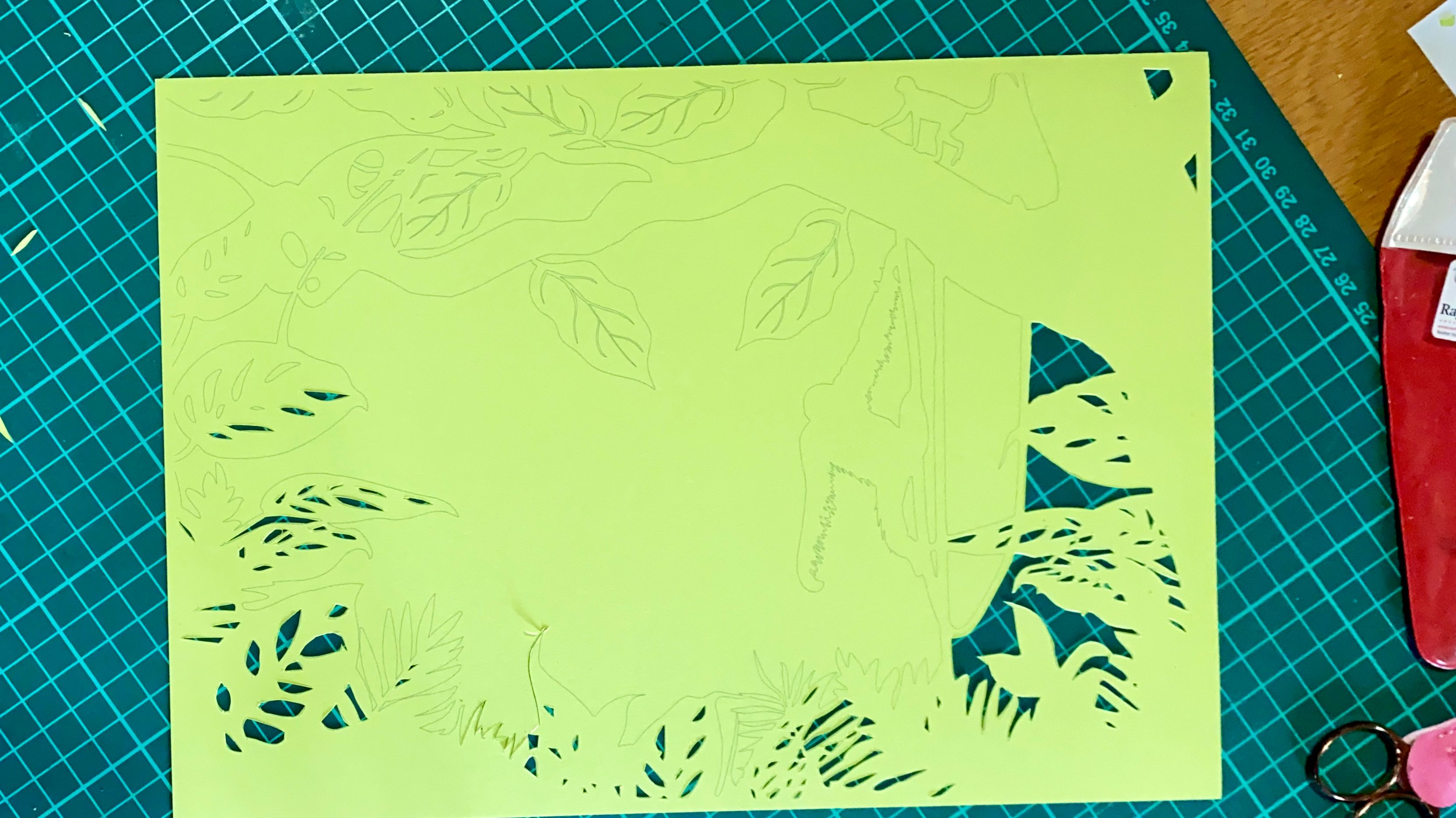 Meu projeto de curso: Papercut: Crie cenas profundas em papel | Domestika