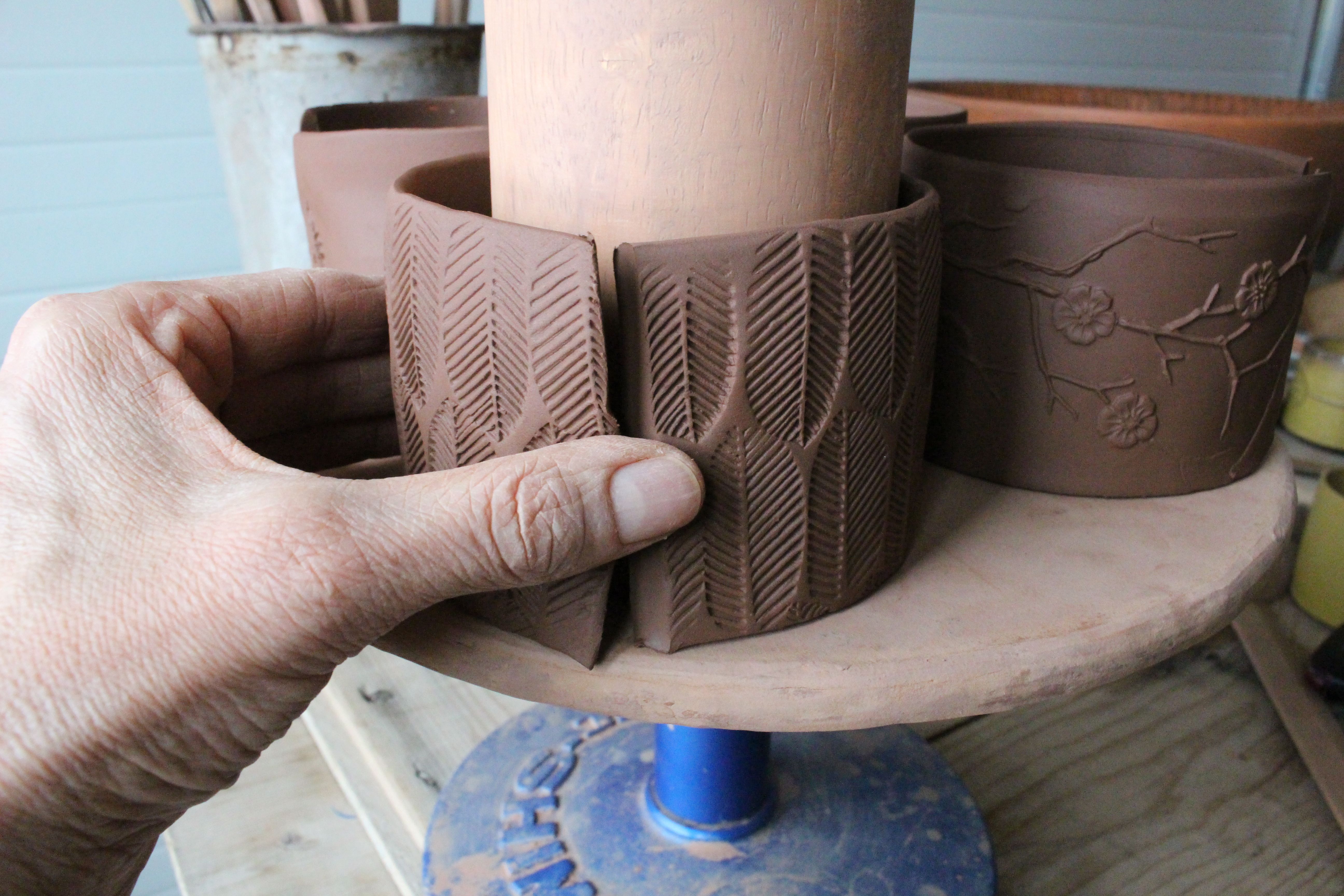 Slabbuilt Cylinder Mug with Texture | Domestika