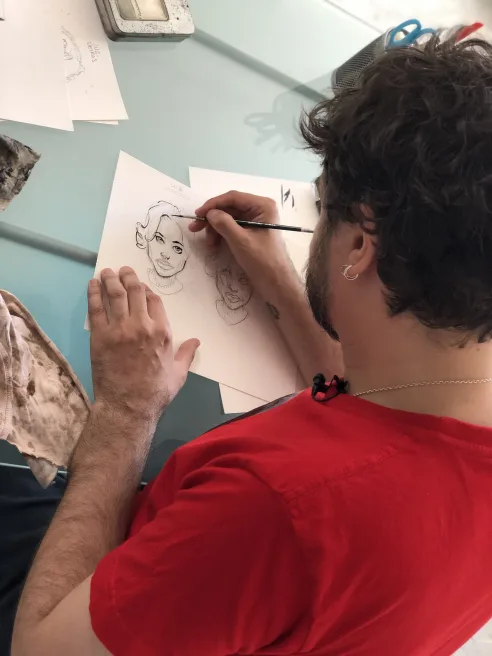 Illustration tutorial: how to draw shadows with India ink | Domestika