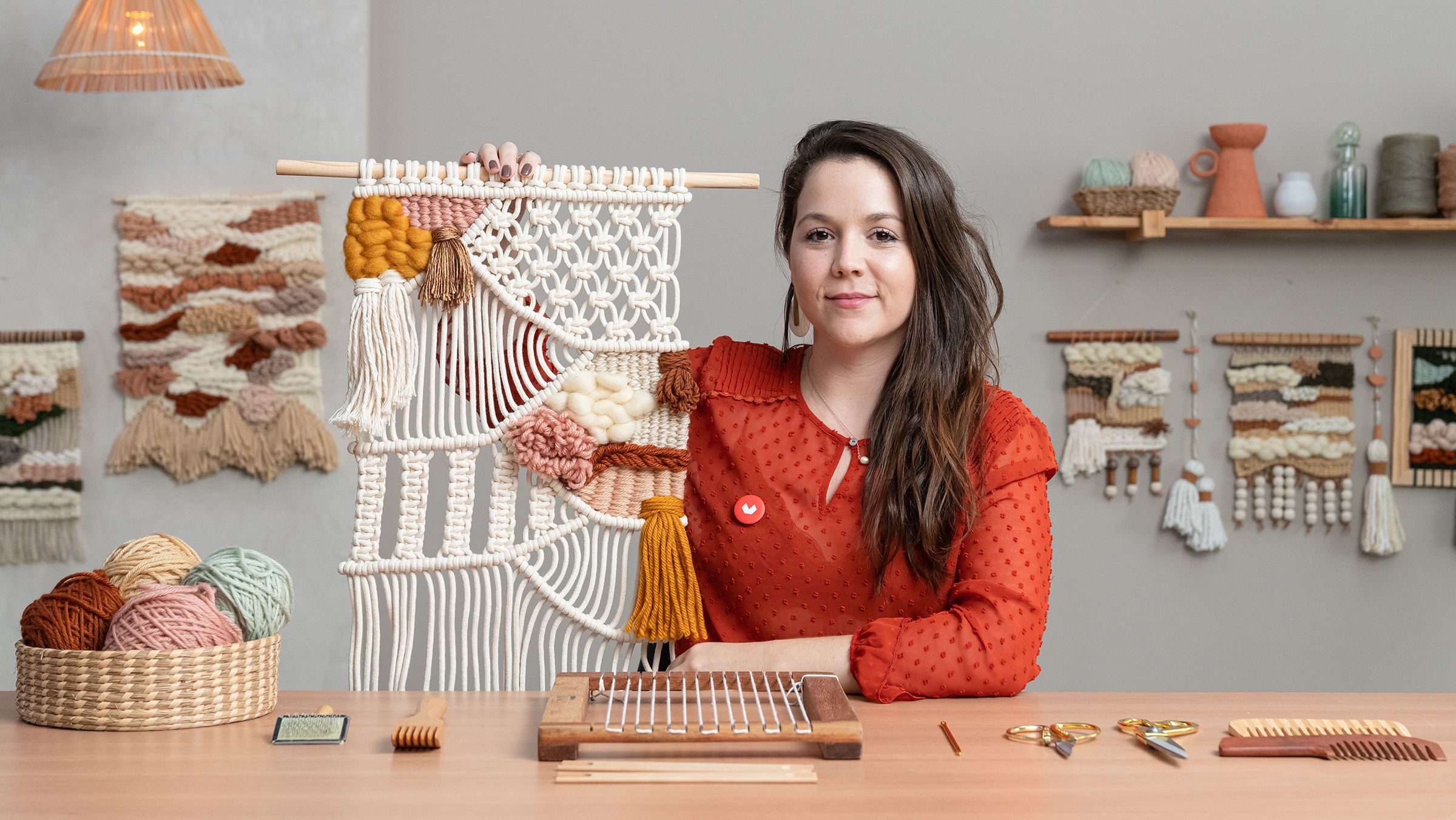 Online Course - Macraweave: Create Modern Artwork using Macramé and Weaving (Luiza Potiens ...