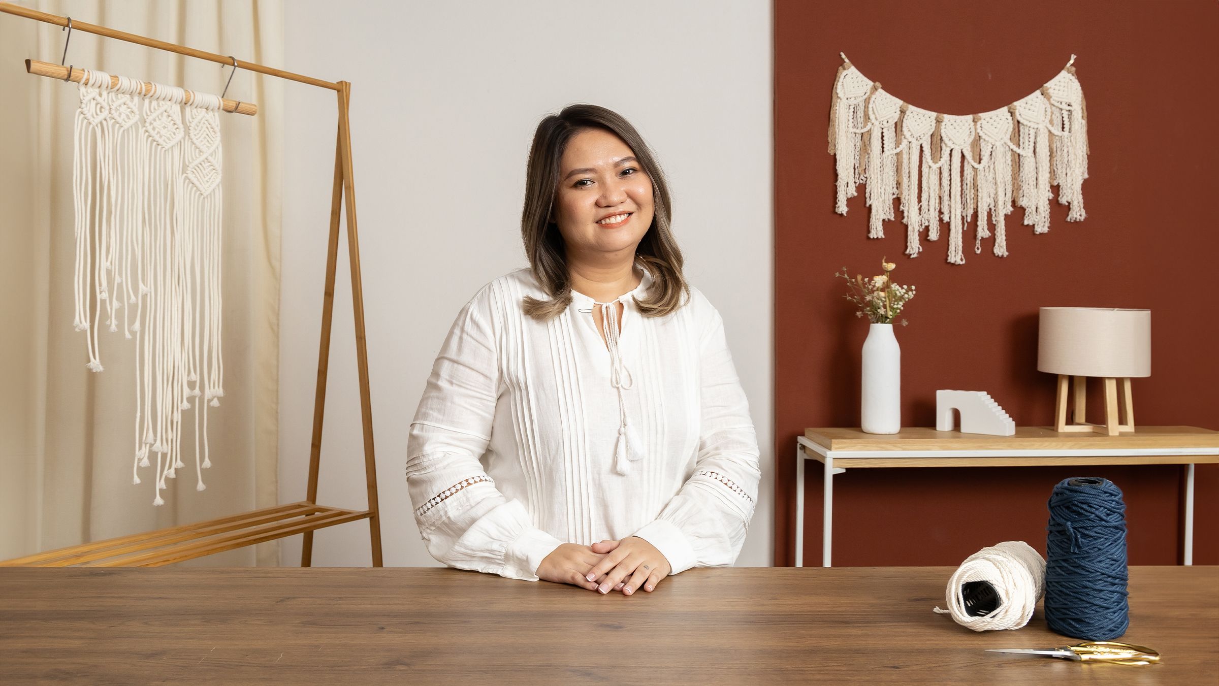 Online Course - Macrame for beginners (Nghi Ho (Miss Knottie Macrame)) | Domestika