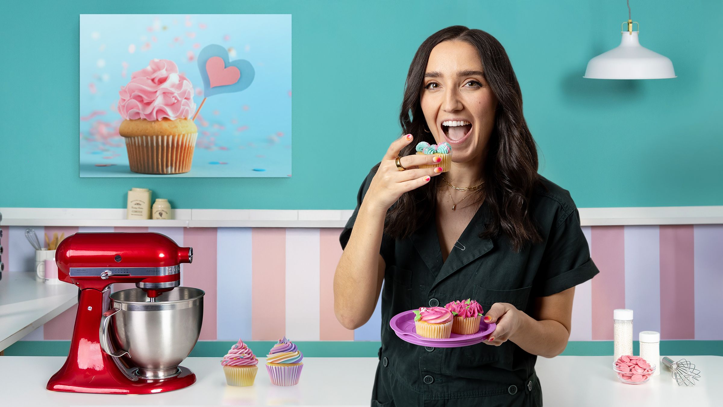 Online Course - Creative Cupcake Decorating Techniques (Lindsey Katon) | Domestika