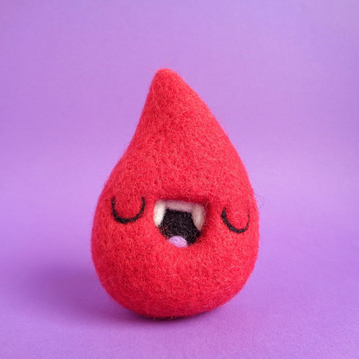 Vlood, vampire drop of blood - Halloween | Domestika