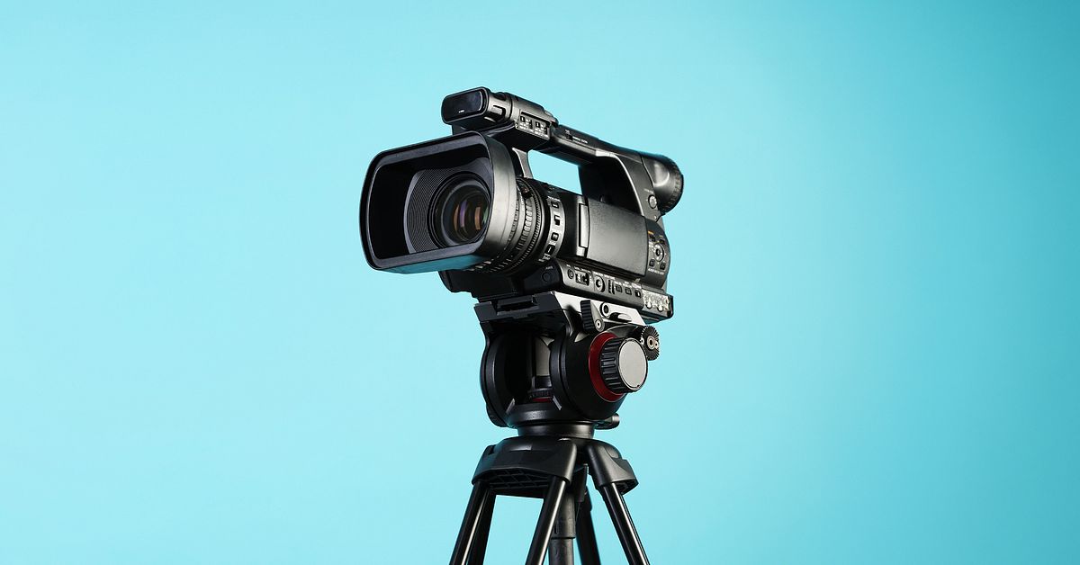 Contents of "Videography Specialization: Filming Techniques and Visual ...