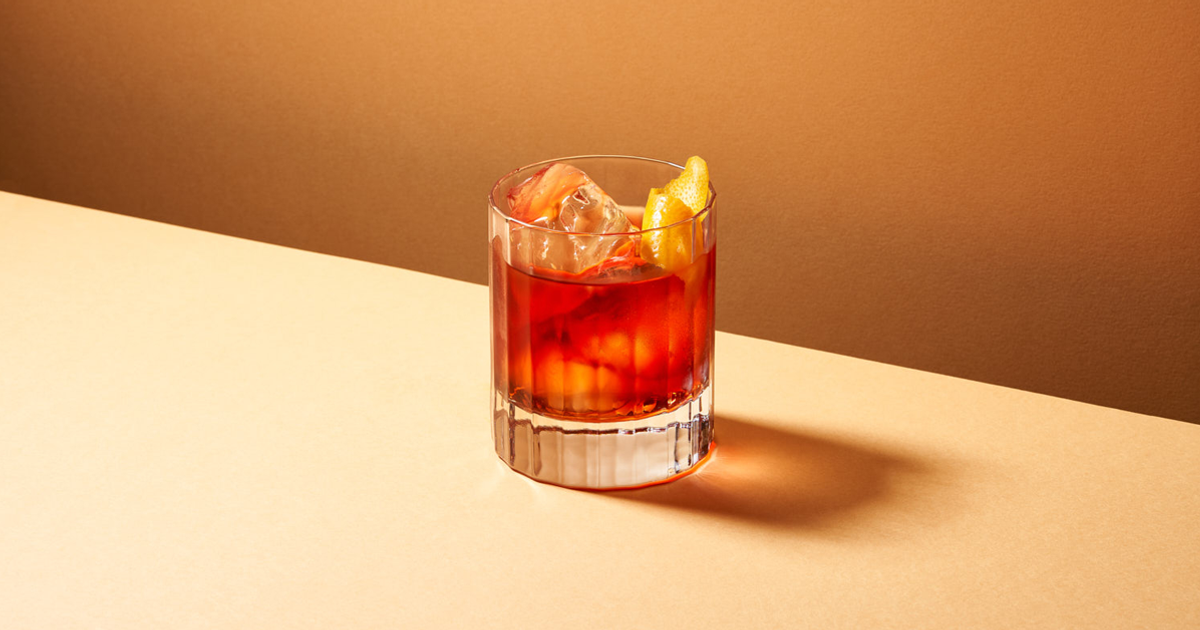 Product Photography: Flash Vs. Natural Light, Which One To Choose ...
