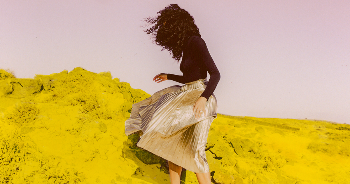 5 Contemporary Artists Who Color Photographs with Paint | Domestika