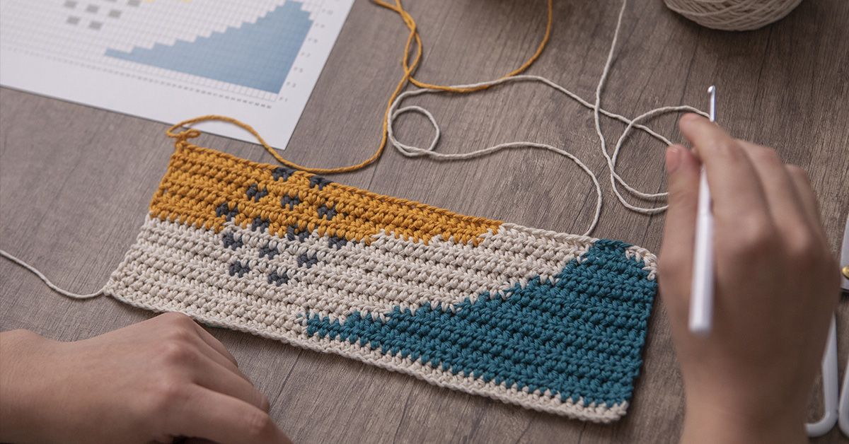 What Is Intarsia Crochet, and What Do You Need to Get Started? | Domestika