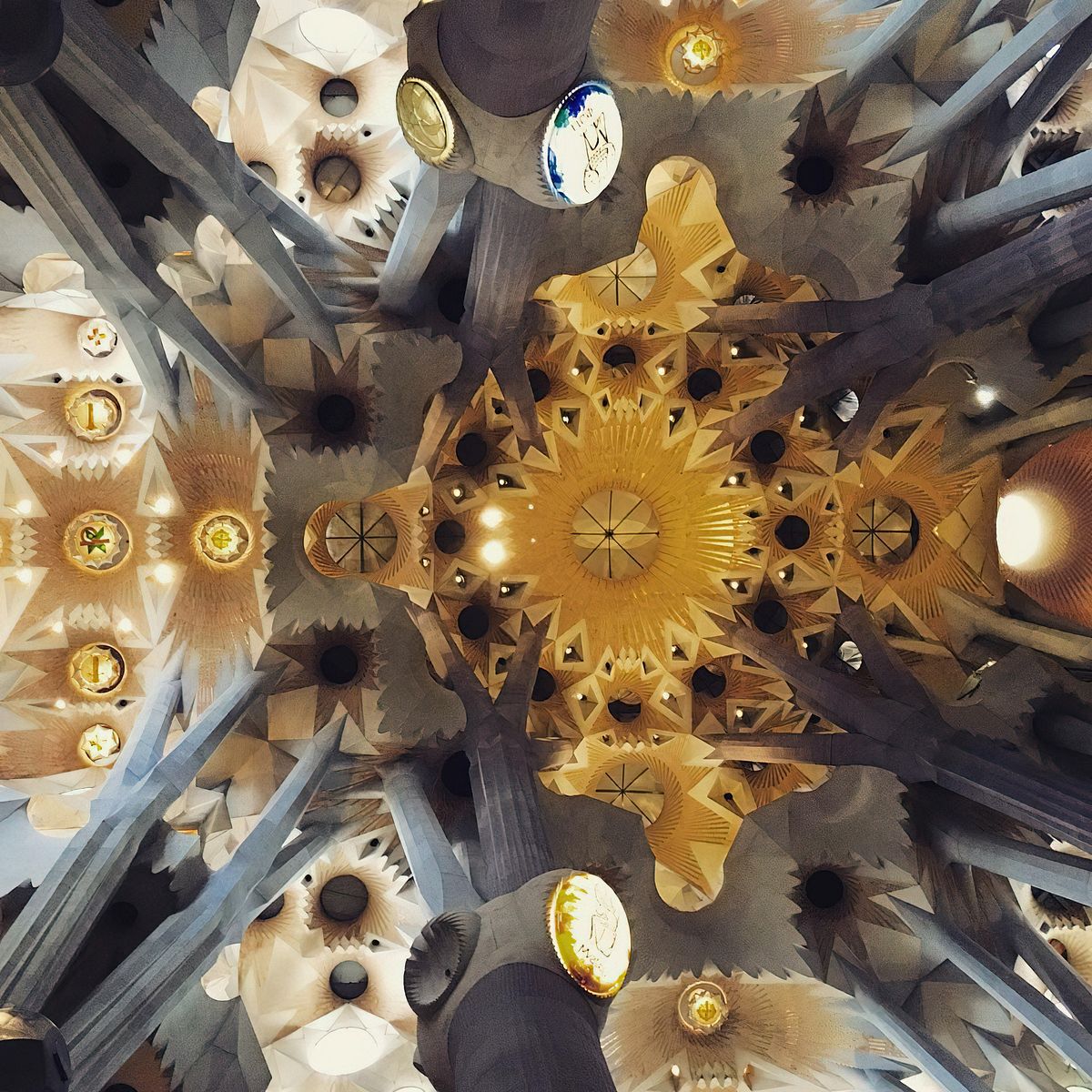 What is Biomorphism in Art? 10 Awe-Inspiring Examples | Domestika